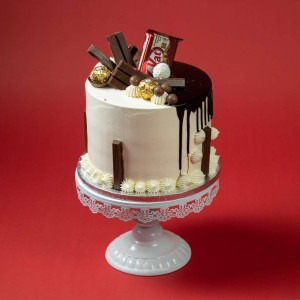 Buy Tower Cakes | Cake Delivery In London | Cakes & Bakes