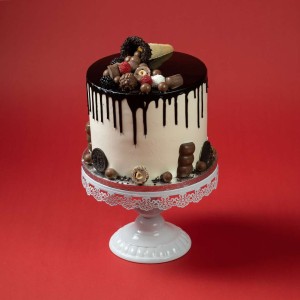 Buy Tower Cakes | Cake Delivery In London | Cakes & Bakes